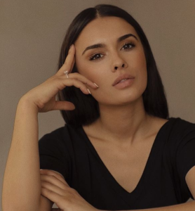 Giulia Charm Wiki: Age, Height, Relationship, Net Worth, and Bio - Gop ...